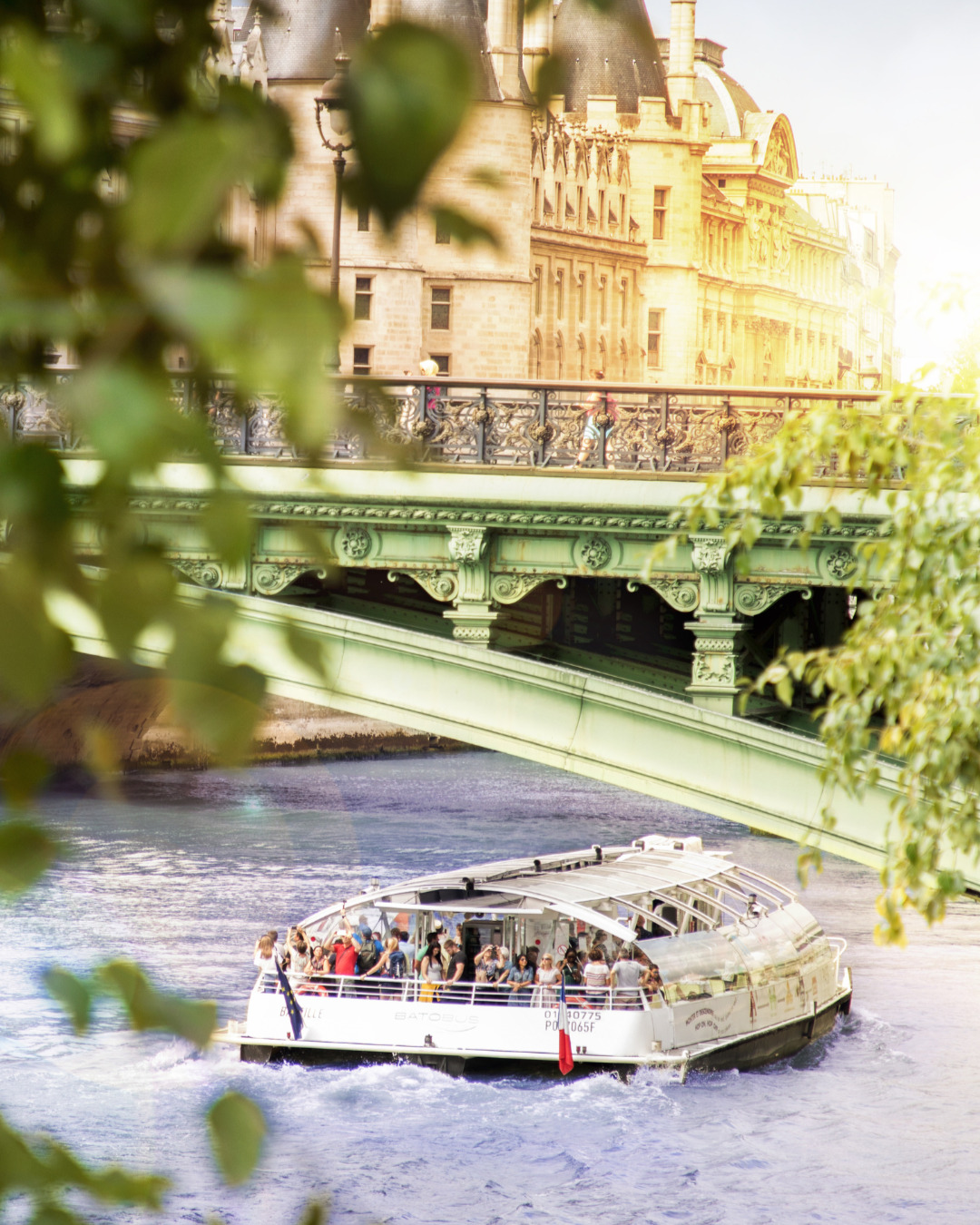 Batobus | 9 escales au cœur de Paris - Galeries Lafayette Paris Haussmann