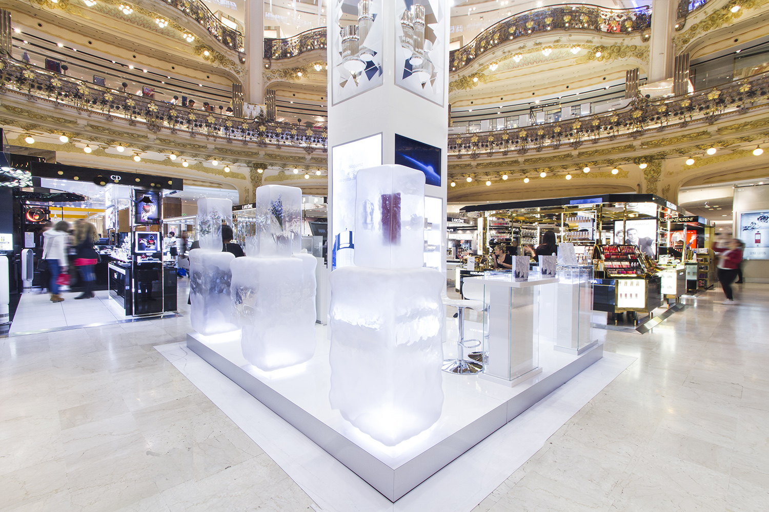 The best perfume brands to buy in Paris - Galeries Lafayette Paris ...